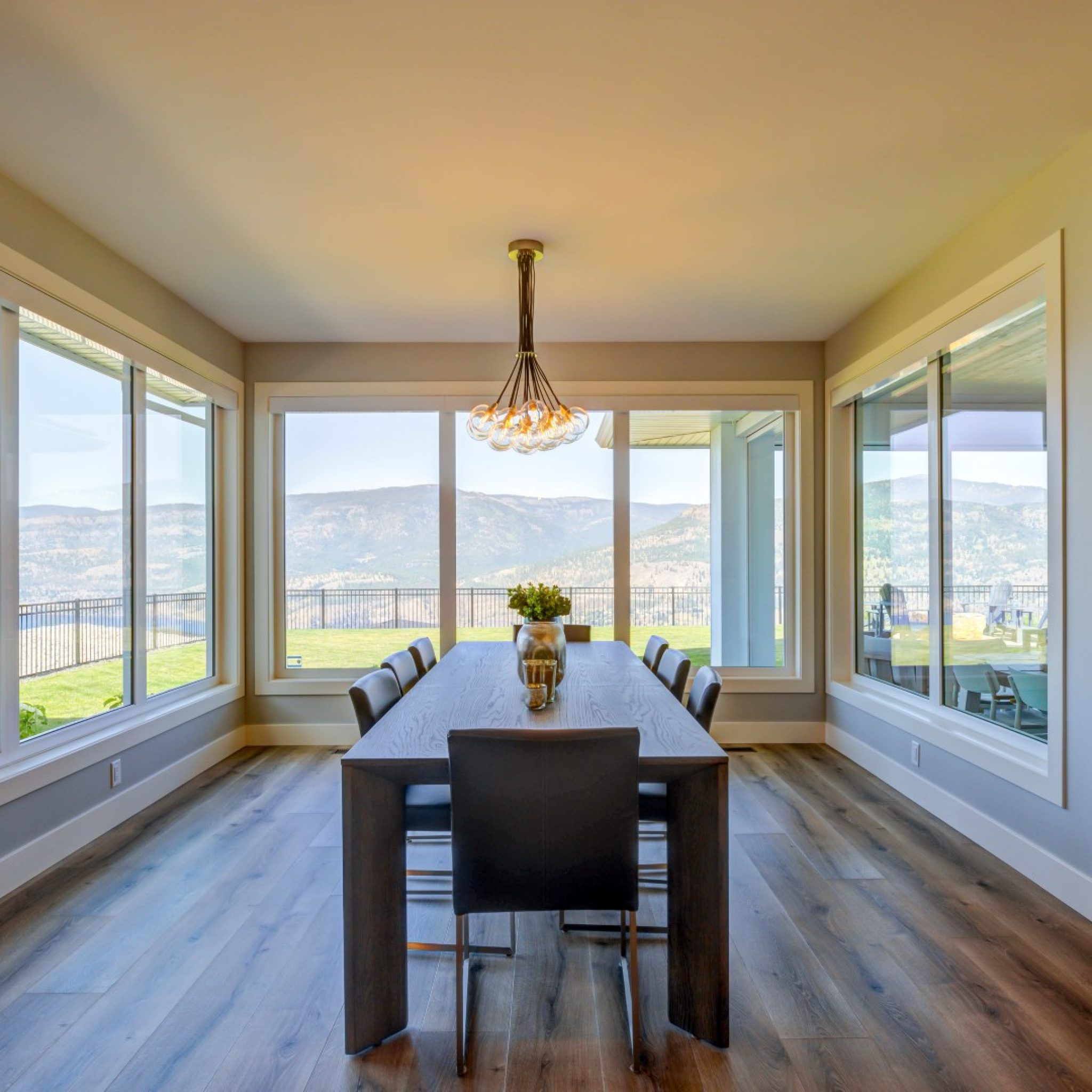 Beautiful Views Surrounded By Panoramic Windows • Rykon Construction