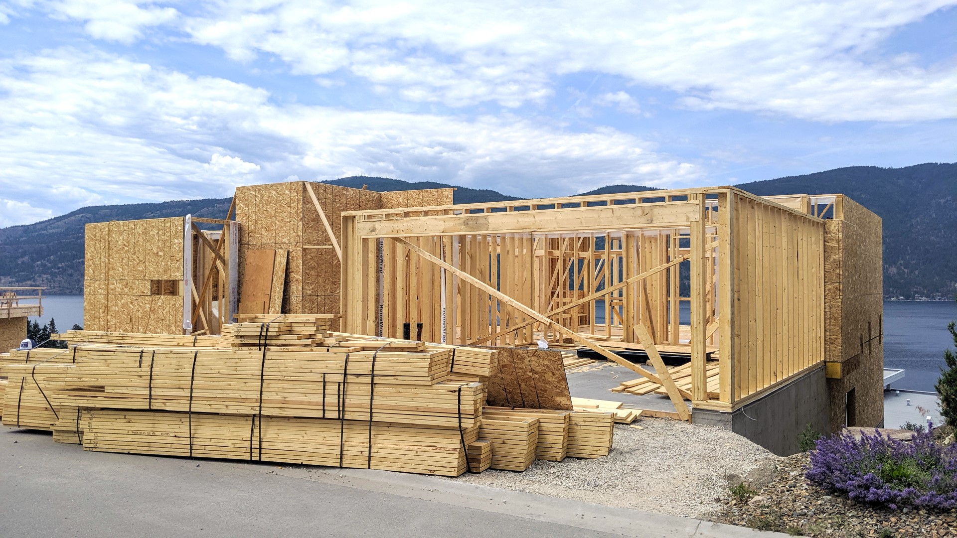 McKinley Beach Lot25S2, Roof Framework About to Begin