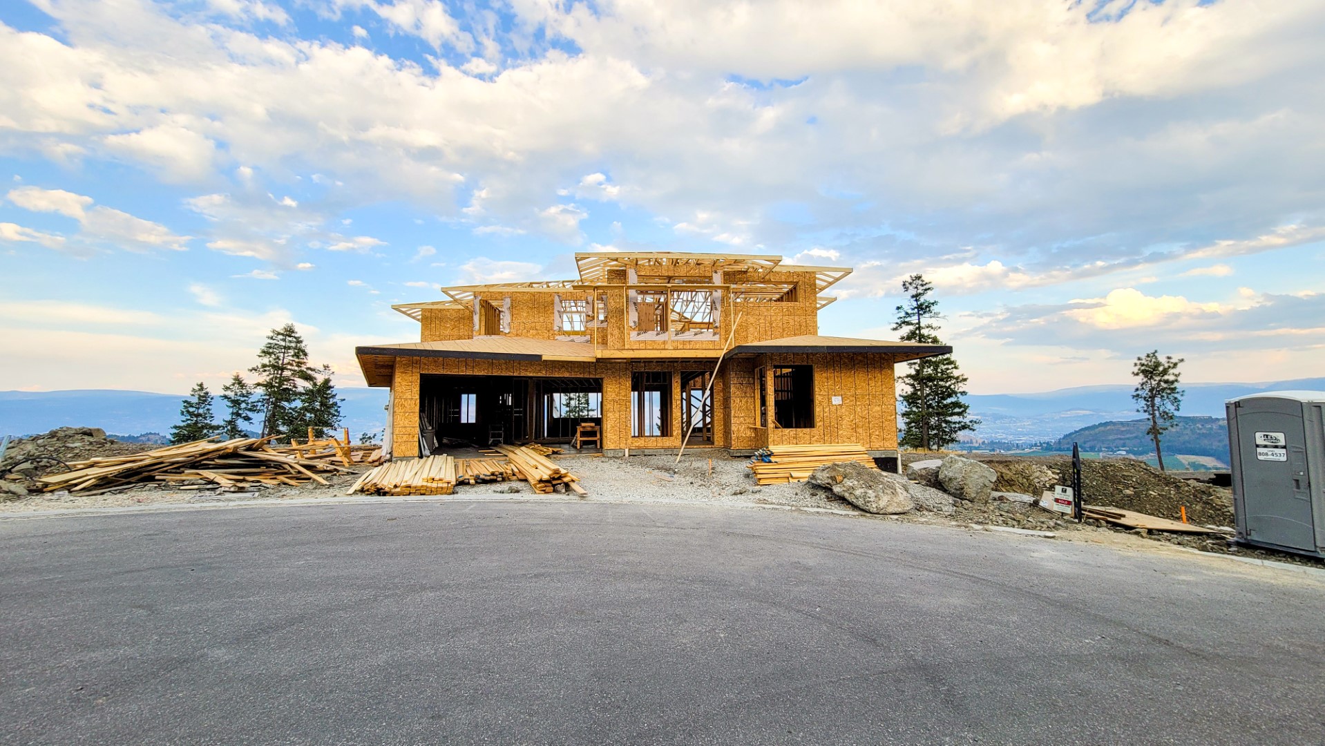 Echo Ridge Lot 103, Finishing Roofing • Rykon Construction