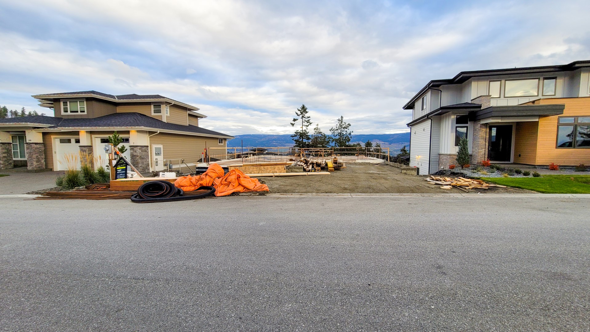 Echo Ridge Lot 9, Back-filled • Rykon Construction