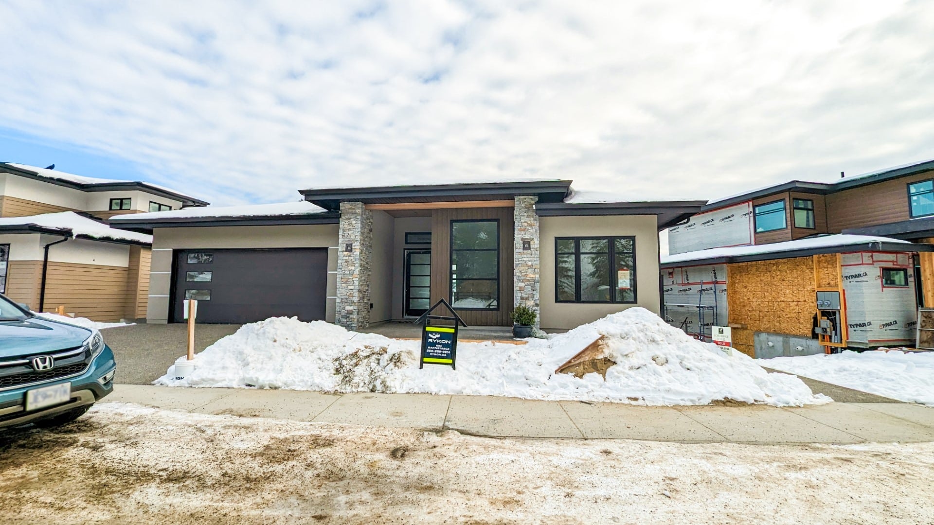 Echo Ridge Lot 32 – Pillar Masonry Finished • Rykon Construction