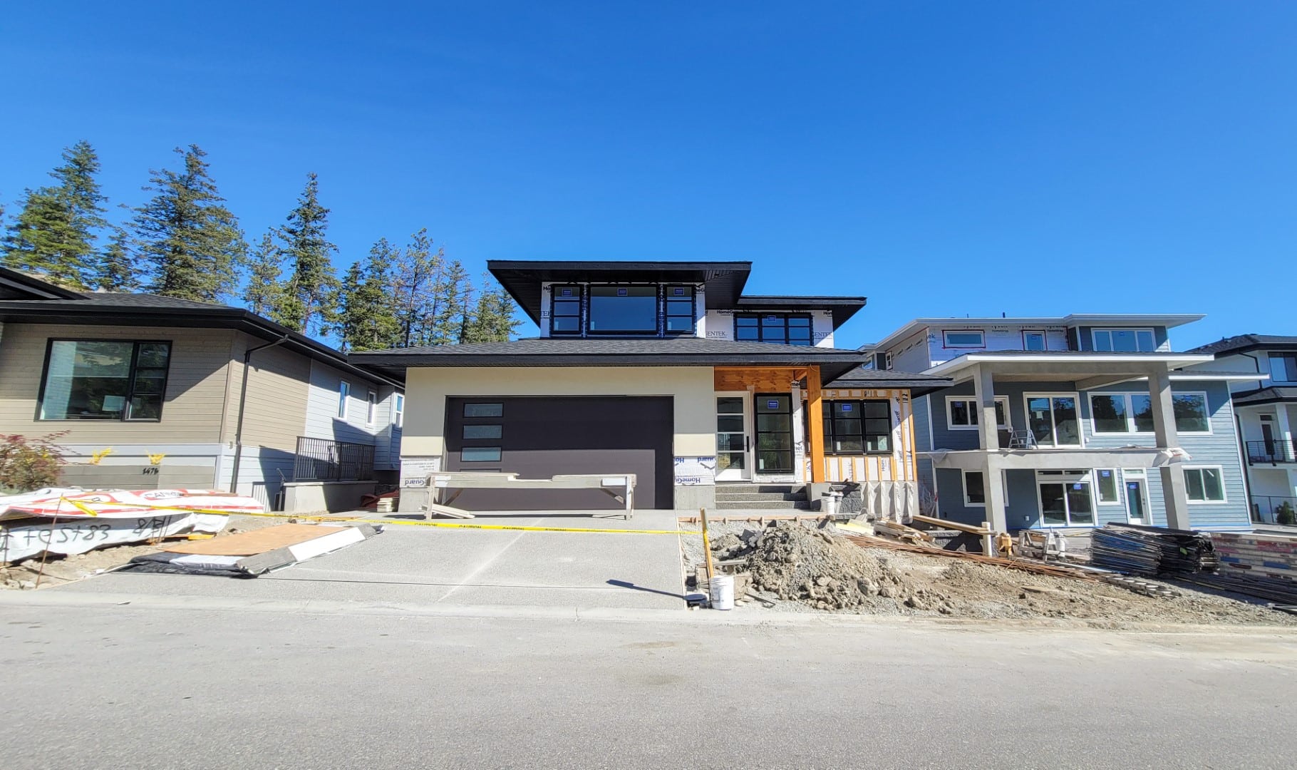 Echo Ridge Lot 83 – Garage Door Installed • Rykon Construction
