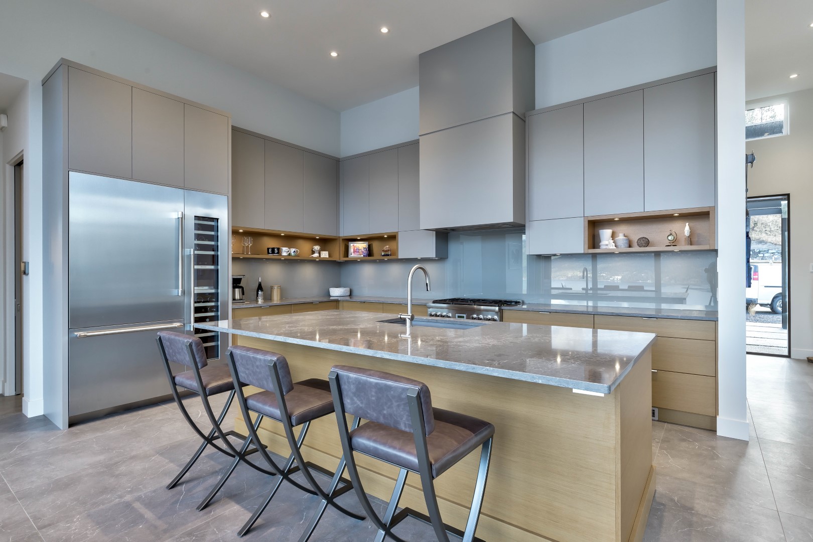 Kitchen Island • Rykon Construction