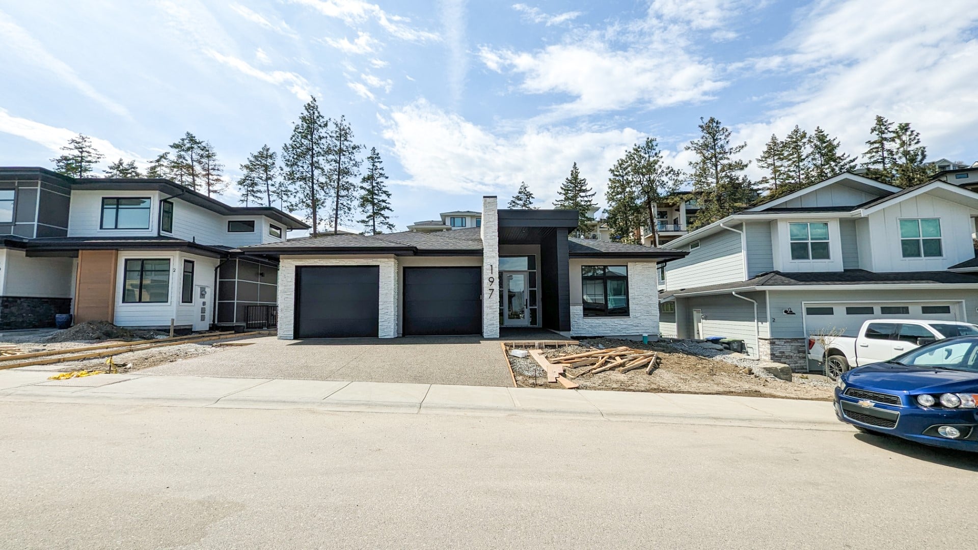 Echo Ridge Lot 19, Landscaping Next • Rykon Construction