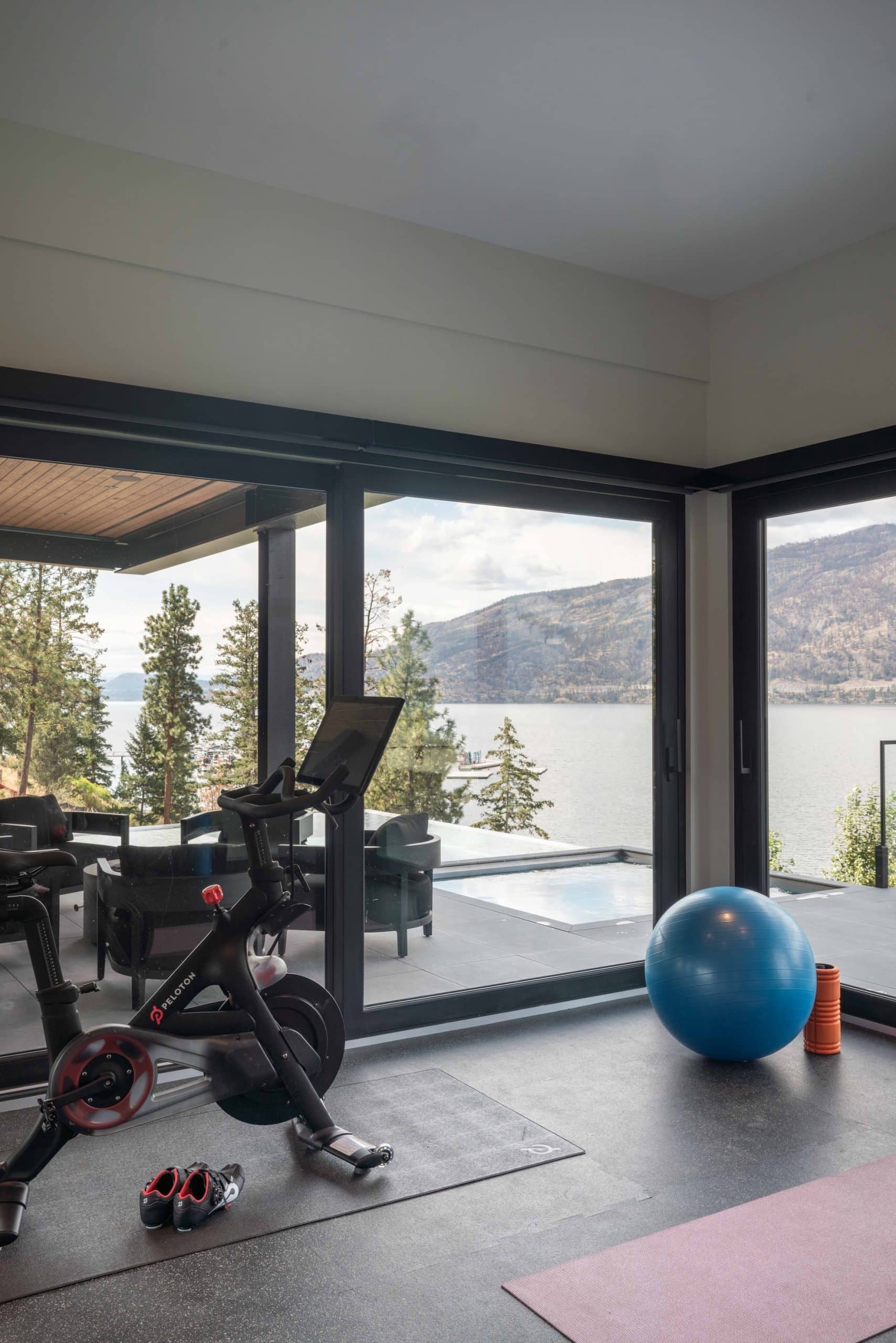 McKinley Beach Bates Workout Room • Rykon Construction