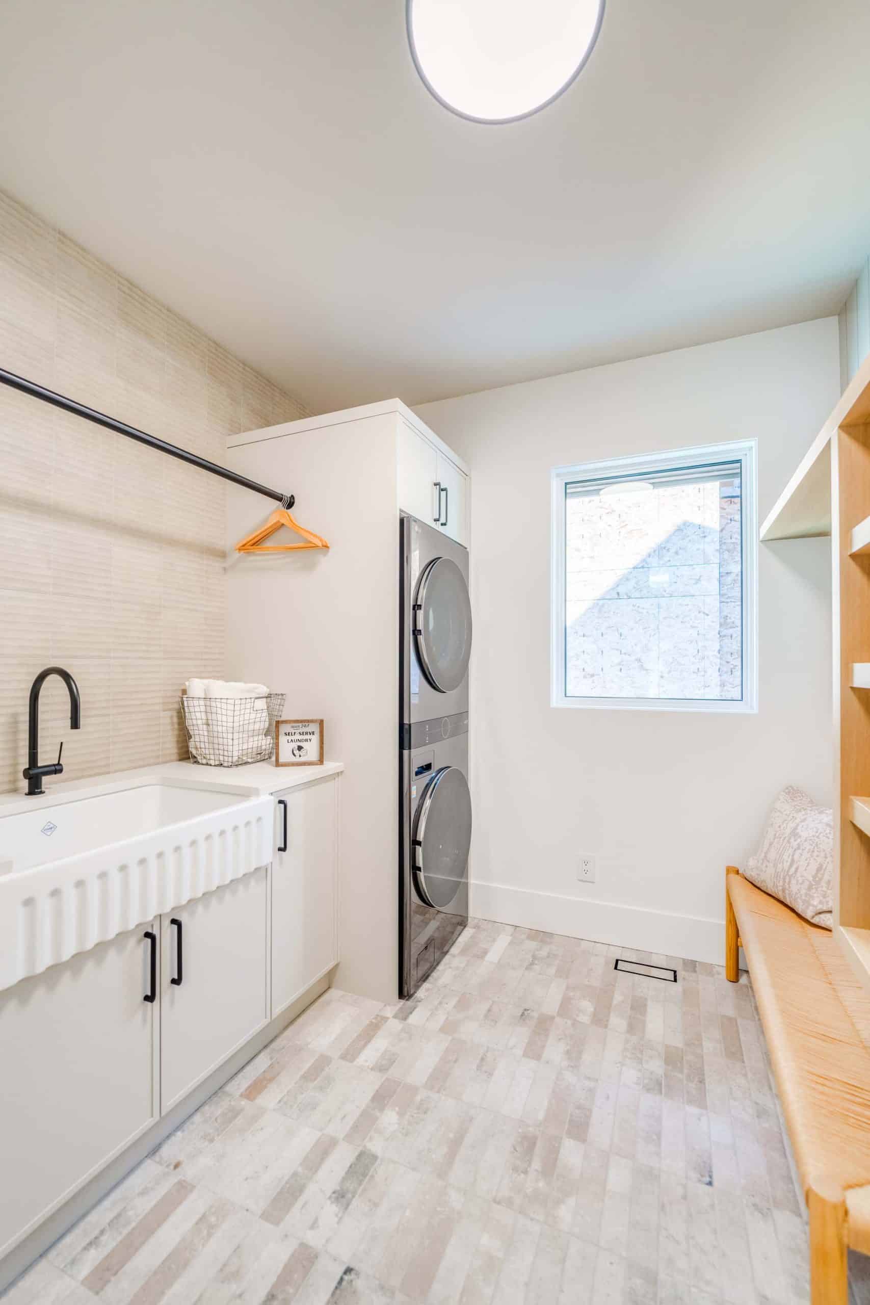 Clean Laundry Space • Rykon Construction