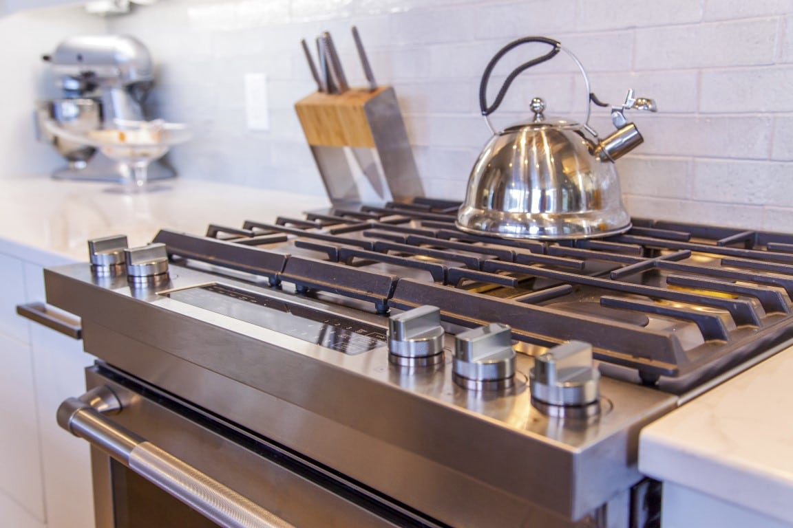 Gas Range • Rykon Construction